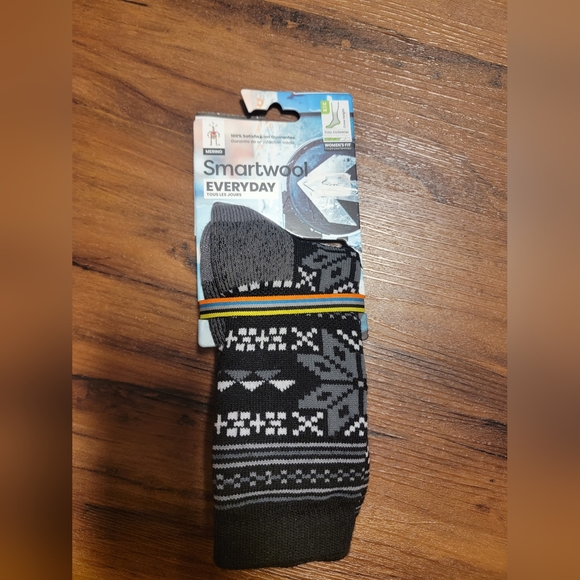 Smartwool | Accessories | Smartwool Traditional Snowflake Womens Crew ...